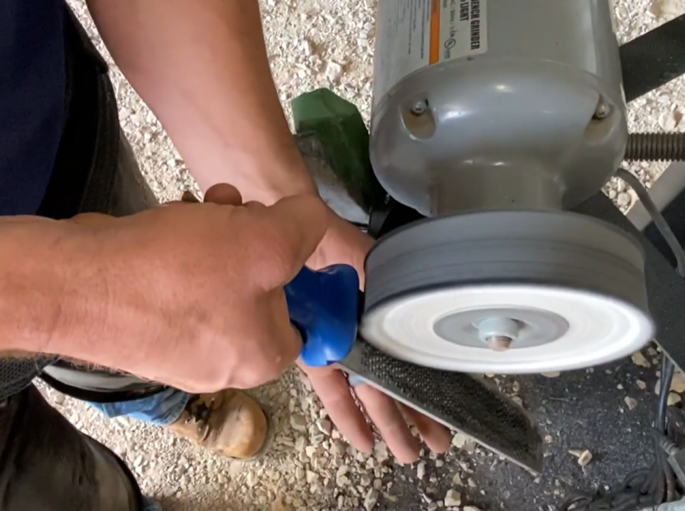 Hoe je jouw Excel-rasp slijpt | Mustad Hoofcare nl